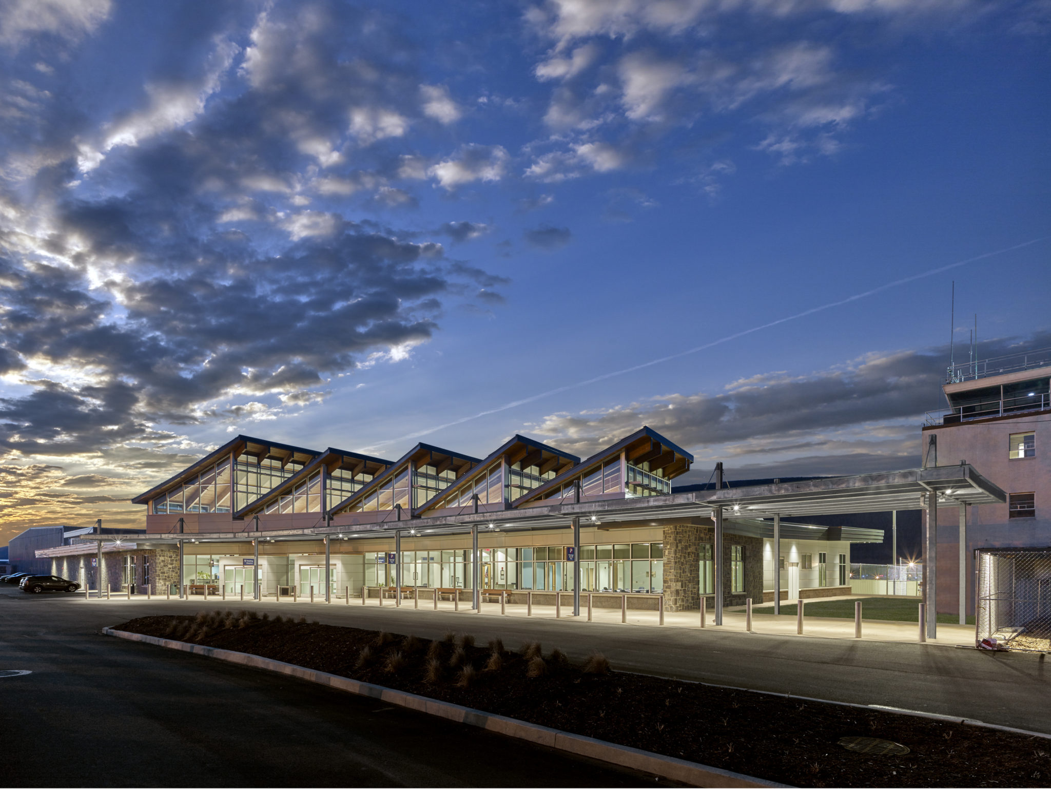 1. WilliamsportAirportTerminal 01Alt retouched – AIA Central Pennsylvania